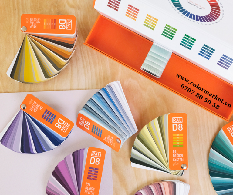 Bộ bảng màu RAL D8 - Gồm 8 Thanh màu quạt xòe - Chứa 1.825 màu của hệ ...